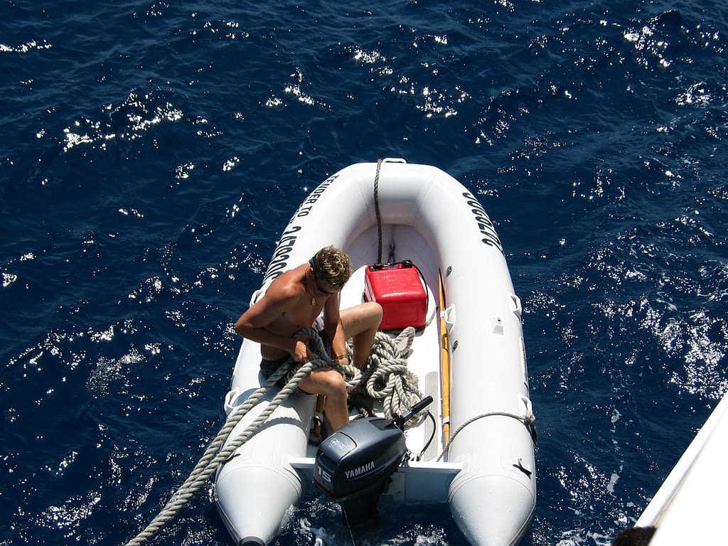 The Dinghy Size Type Material Engine And Accessories Expert Tips the-dinghy-size-type-material-engine-and-accessories-expert-tips